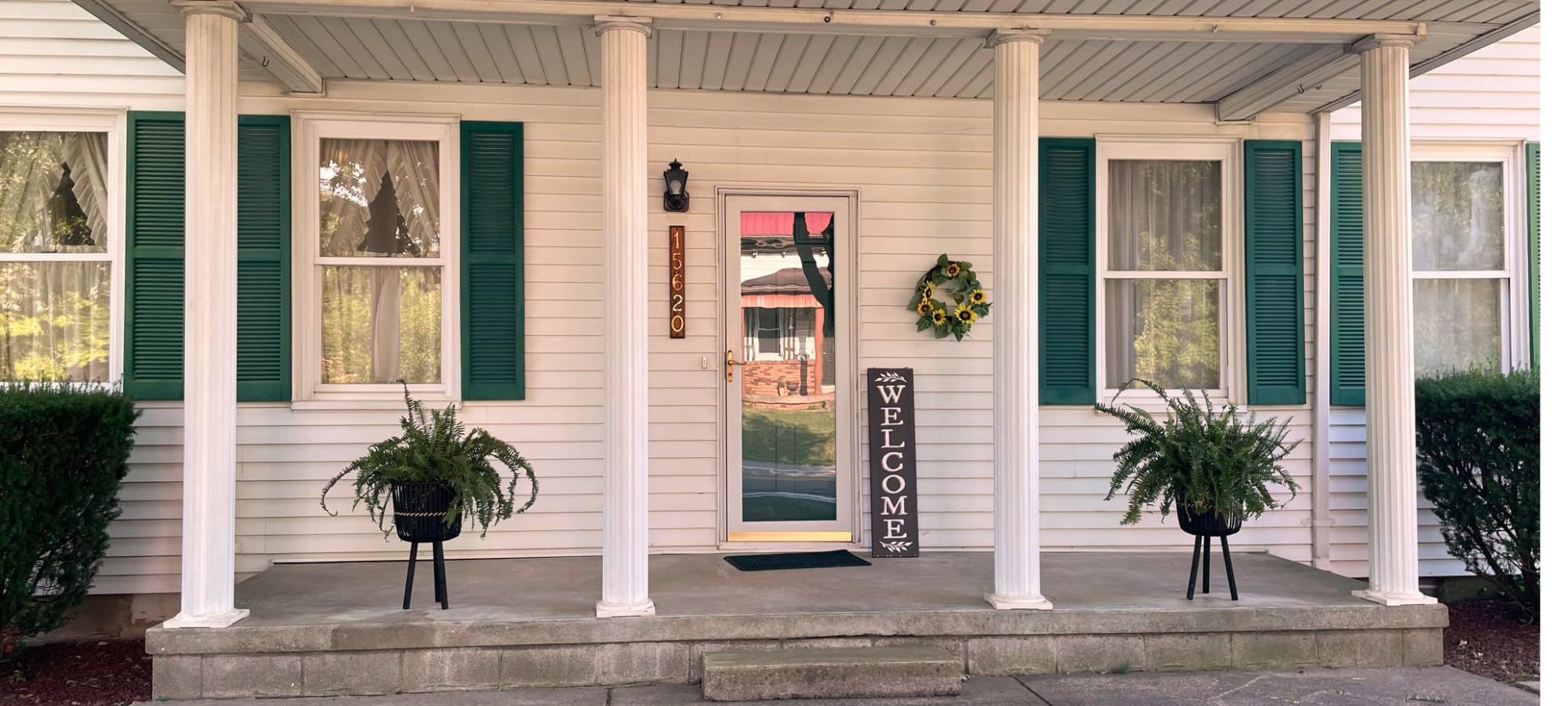 Cozy Vintage House | Santa Claus Indiana